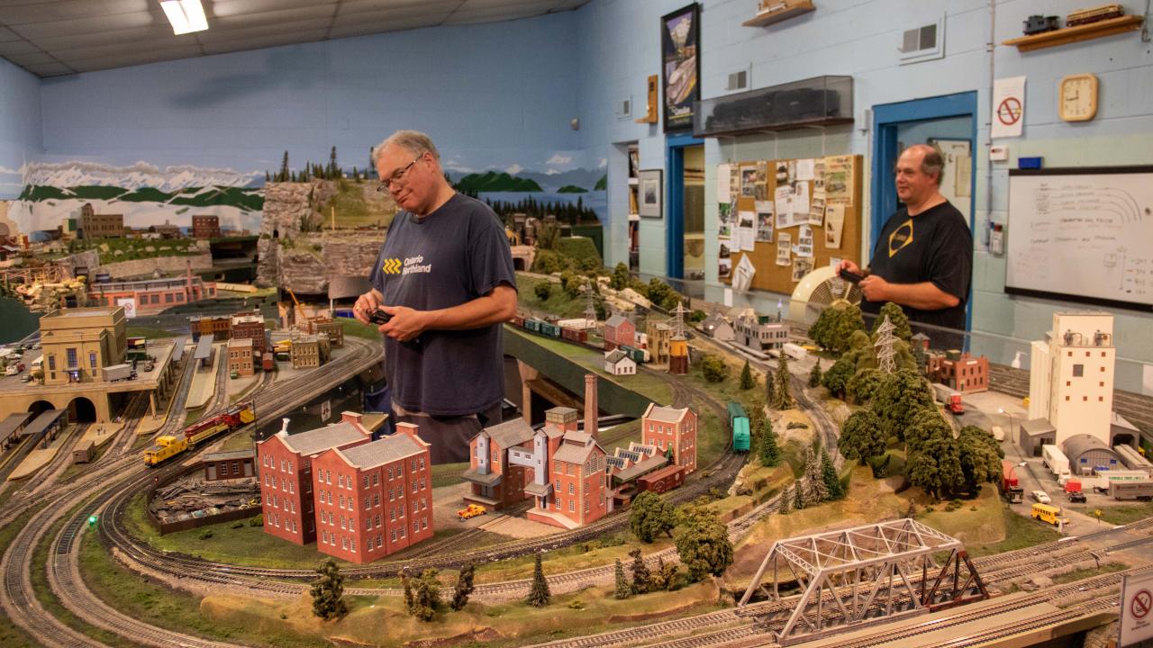 For the love of the trains: Inside Burlington’s model-railway club ...
