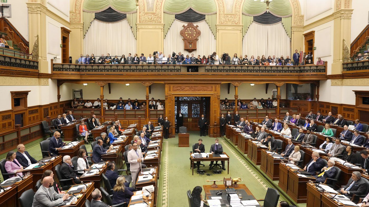 Ontario tables legislation that includes ban on some bike lanes across ...