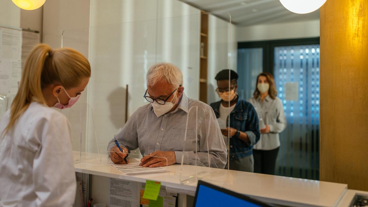 One man’s quest to get a doctor to look at his knee | TVO Today